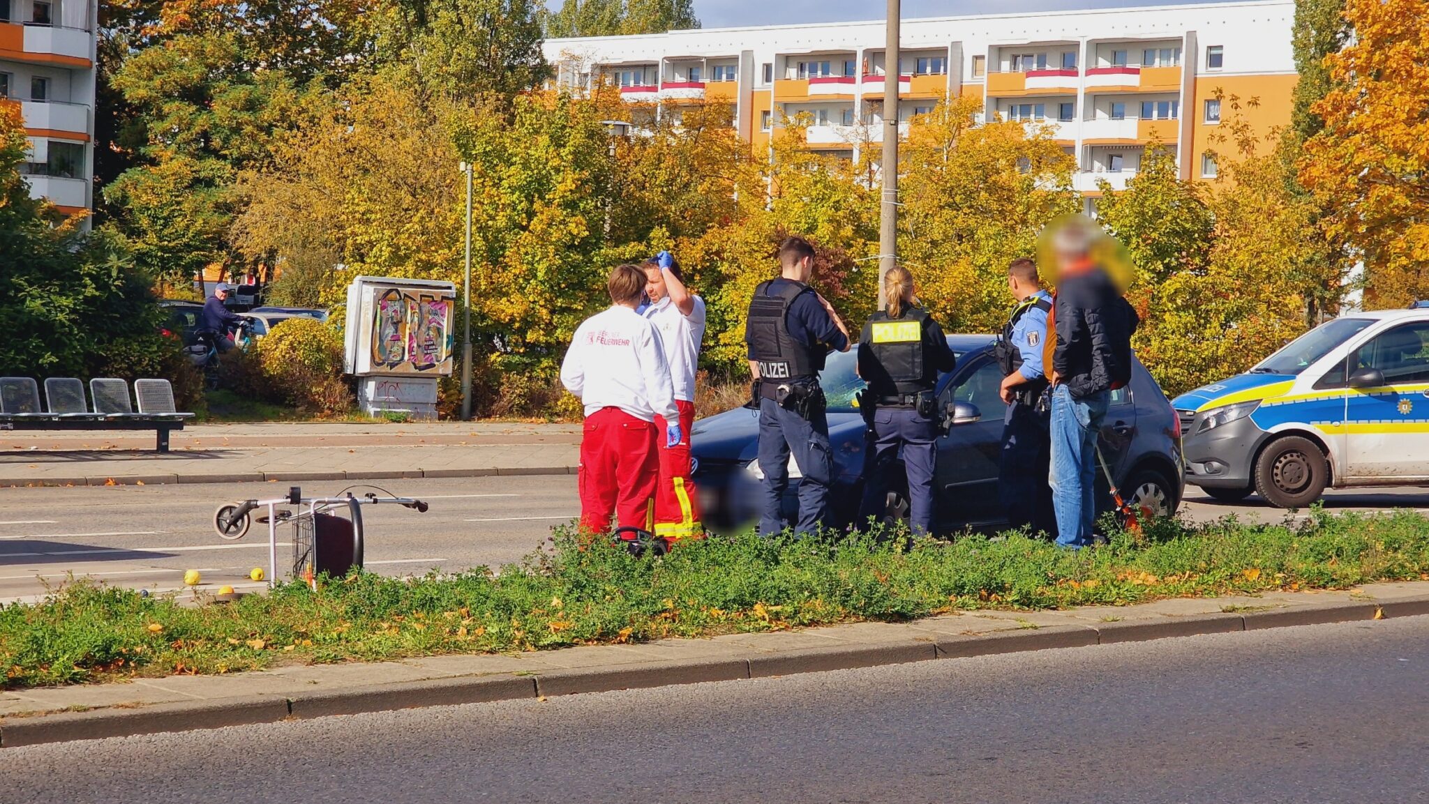 80-jähriger Mann mit Rollator bei Verkehrsunfall schwerverletzt – Berlin Doku