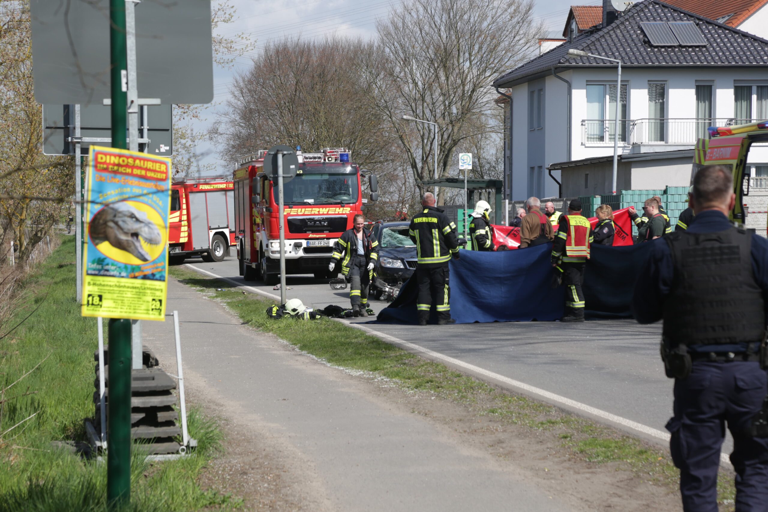 Tödlicher Verkehrsunfall in Eiche- Radfahrer(71) von Auto erfasst! – Berlin Doku